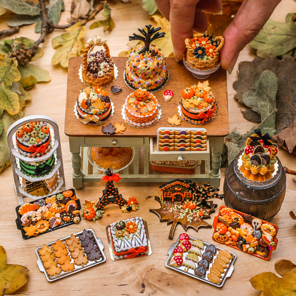 Autumn / Halloween Miniatures - by Paris Miniatures